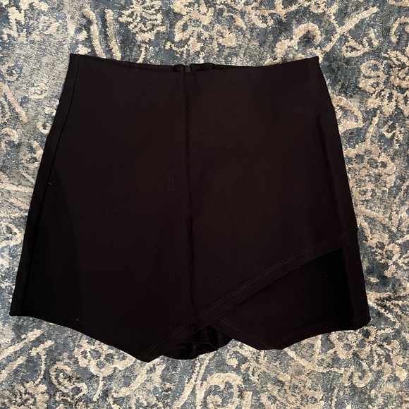 Shorts | Shorts Overlapping In Front Very Cute With Tights And Chunky ...